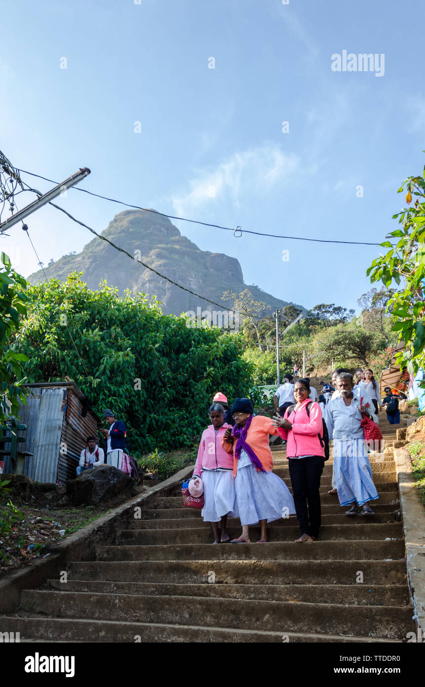 Adam peak -Fotos und -Bildmaterial in hoher Auflösung – Alamy