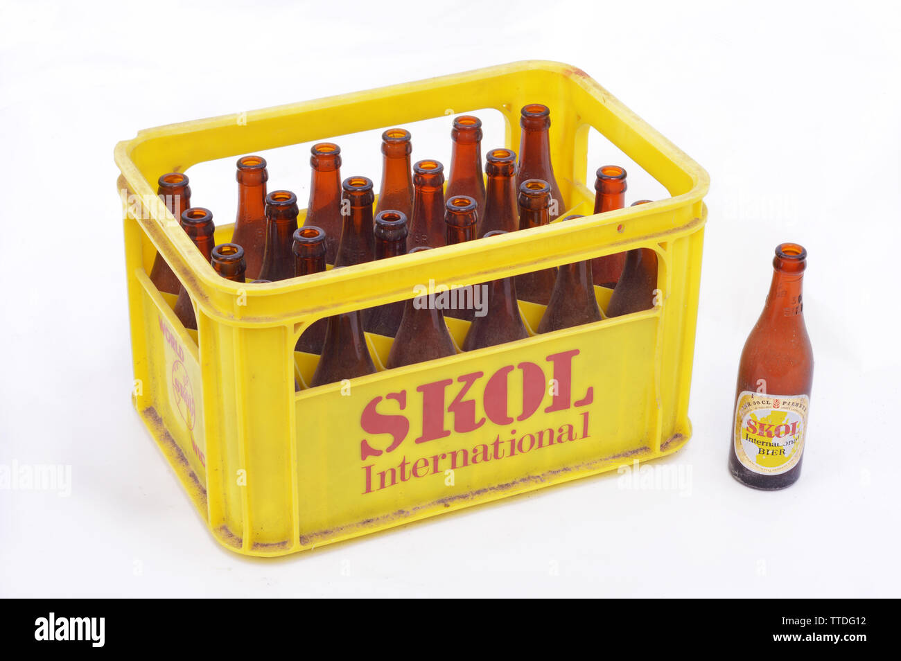 White Beer Crate Stockfotos und -bilder Kaufen - Alamy