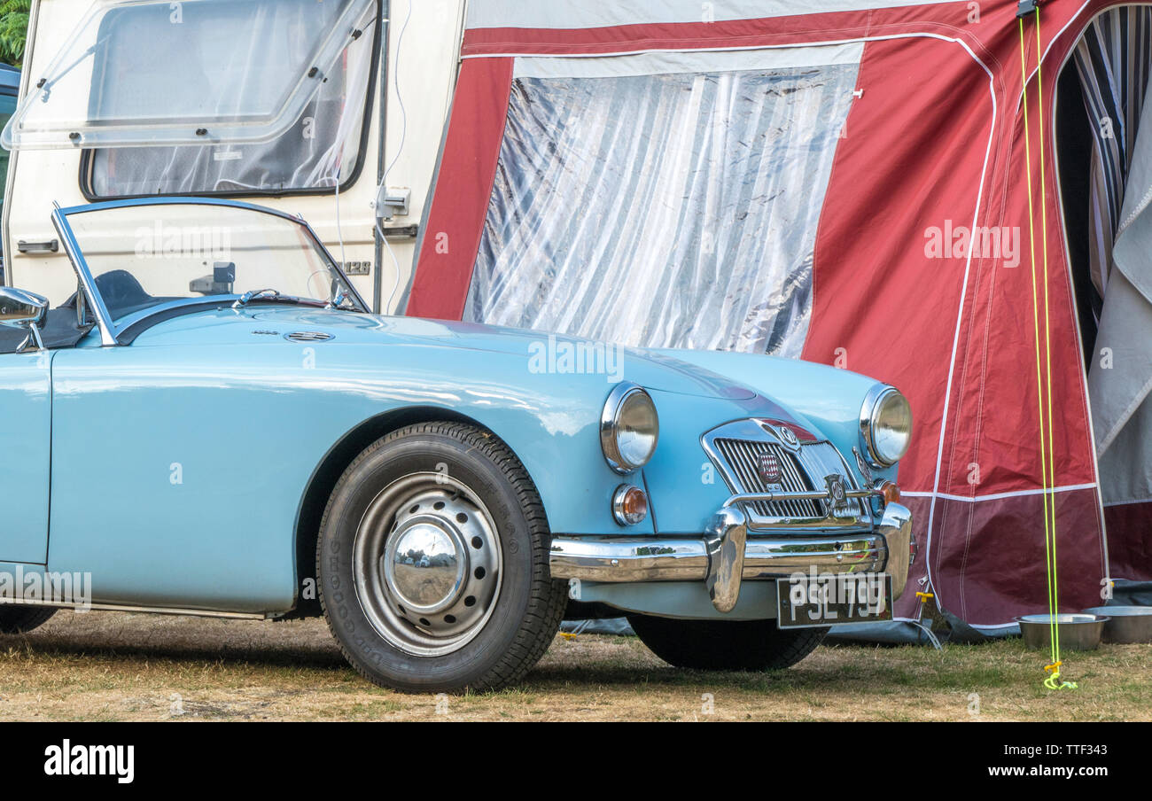 Wohnwagen markise -Fotos und -Bildmaterial in hoher Auflösung – Alamy