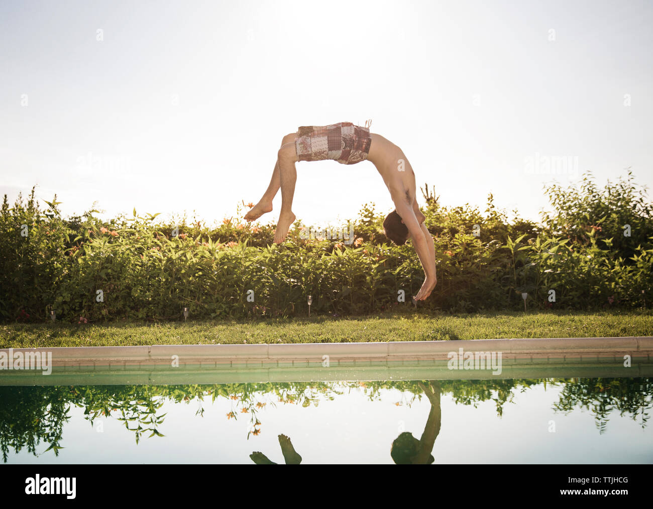 Pool Somersault Stockfotos & Pool Somersault Bilder - Alamy