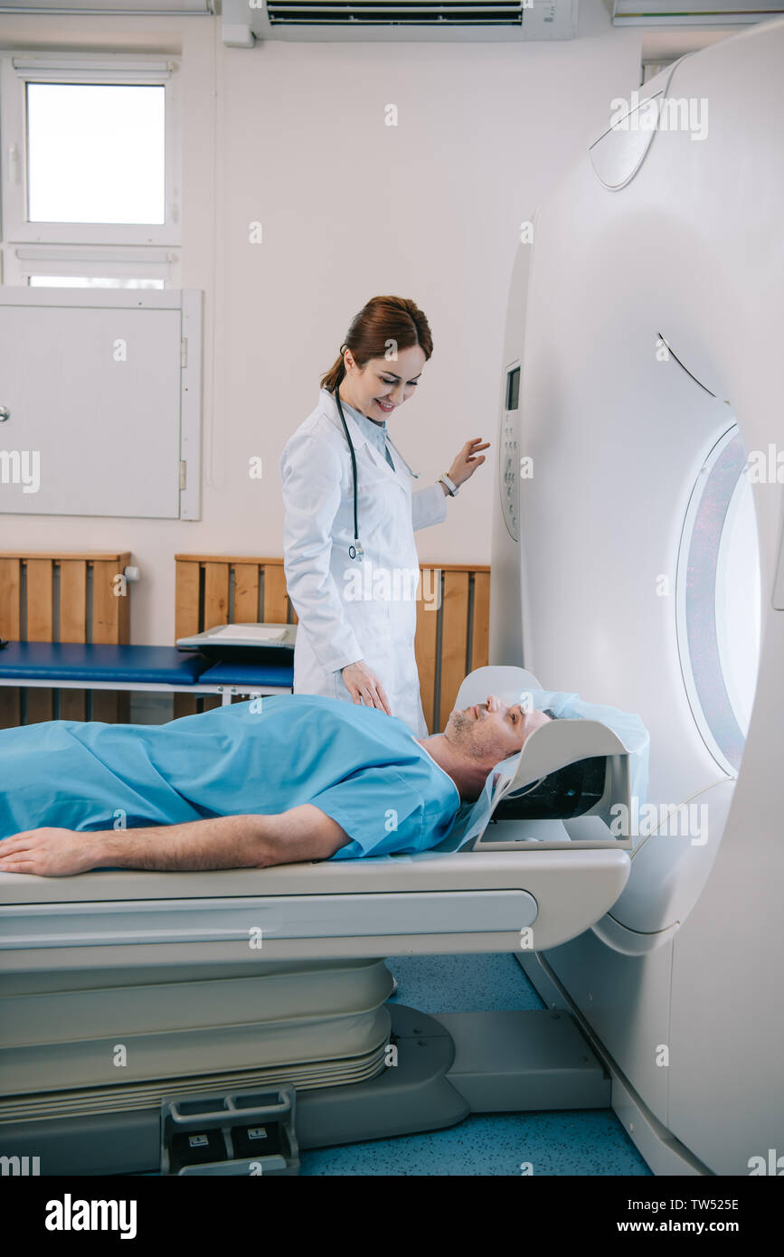 Mri machine -Fotos und -Bildmaterial in hoher Auflösung - Seite 2 - Alamy