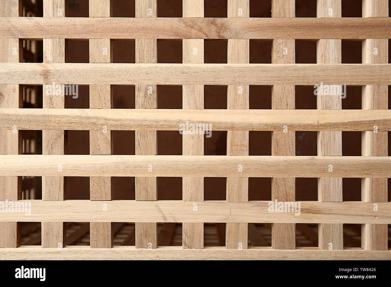 Gitterrost aus holz -Fotos und -Bildmaterial in hoher Auflösung – Alamy