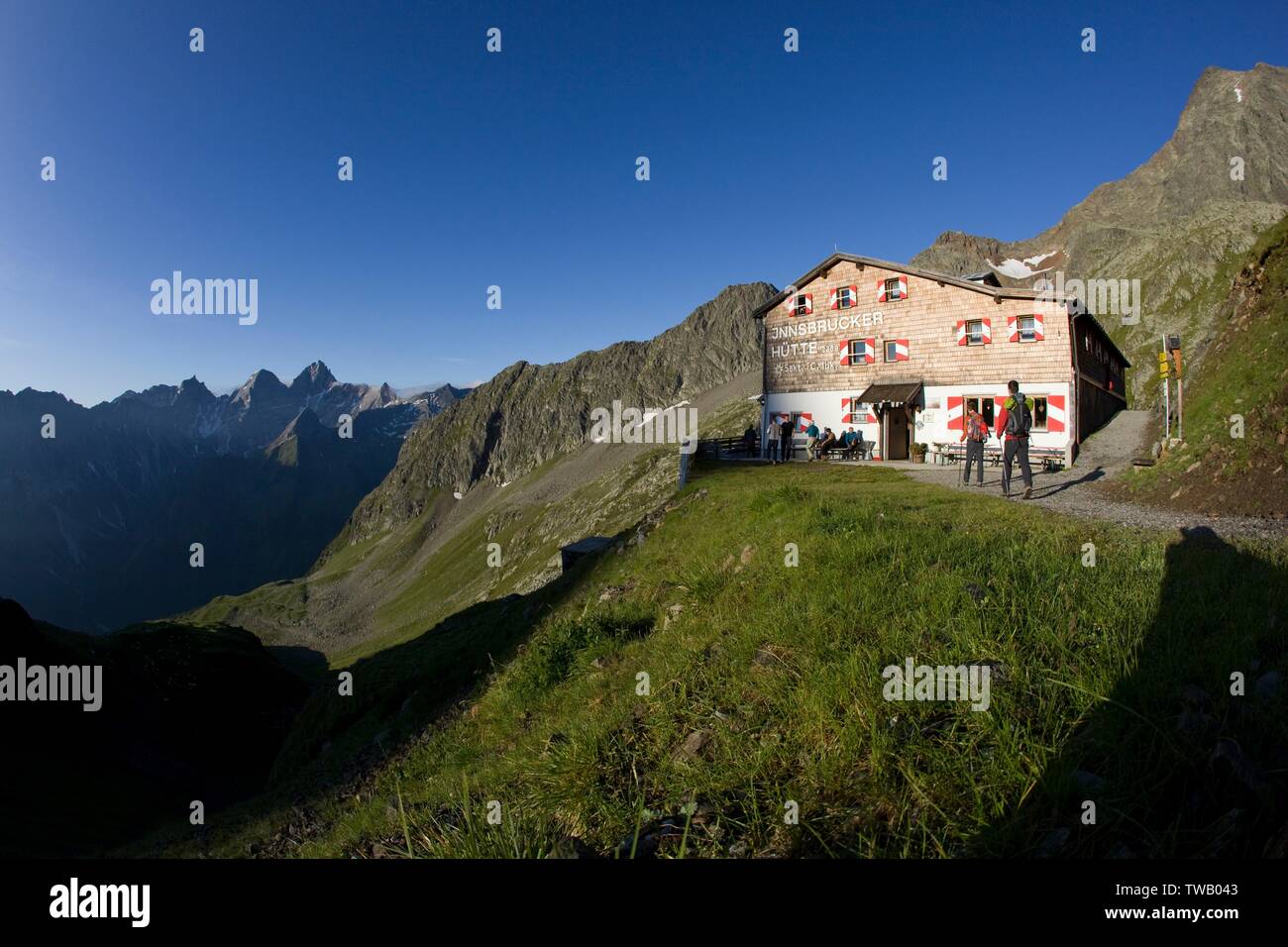 Innsbrucker huette -Fotos und -Bildmaterial in hoher Auflösung – Alamy