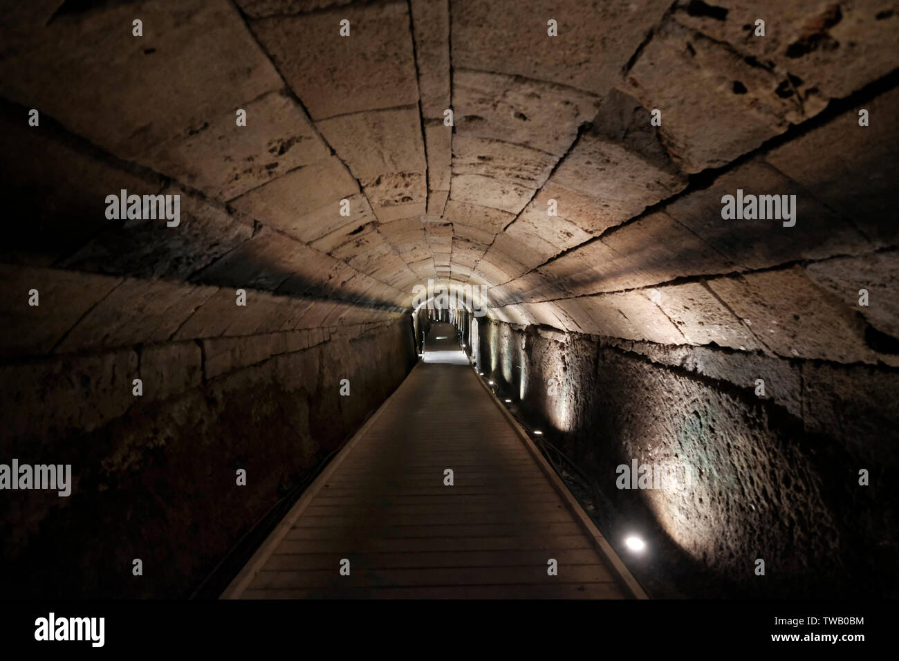 Die U-Bahn Tunnel Templar Durchgang von den Templern erbaut, als die ...