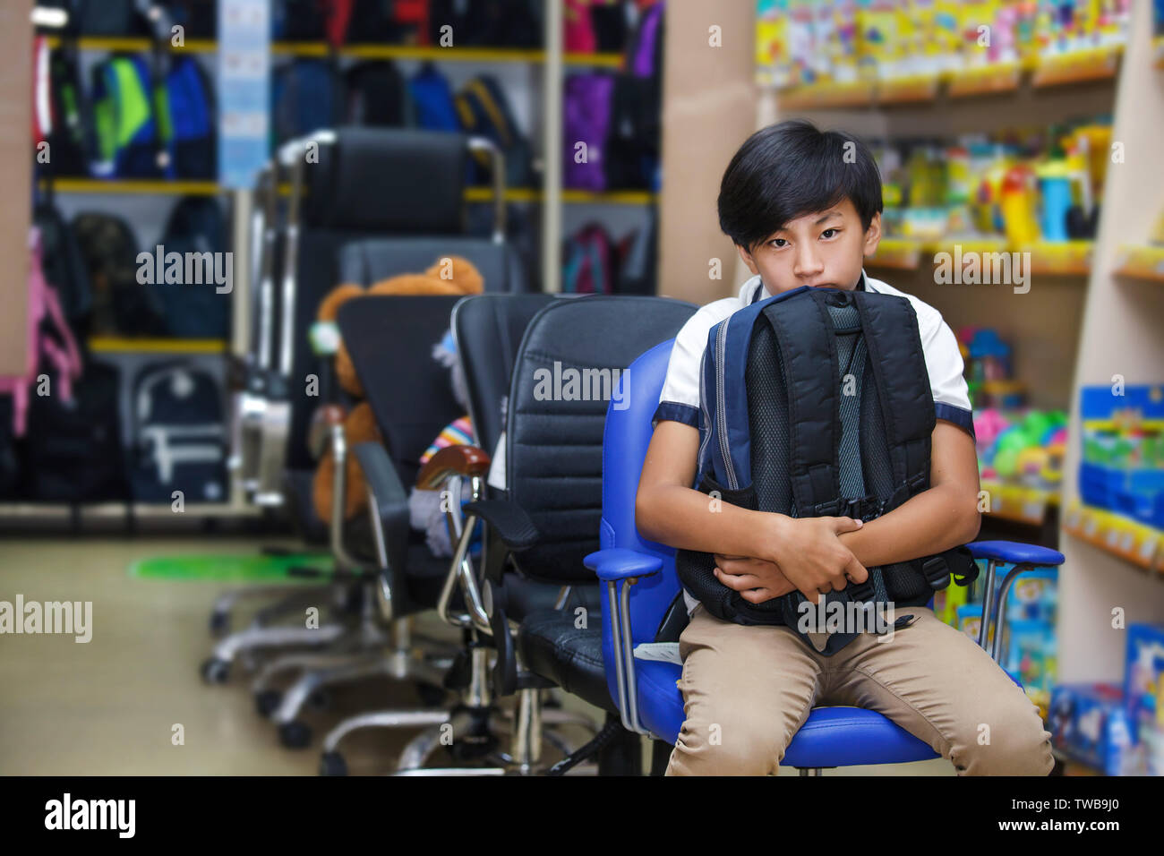 Asiatische Schuluniform Stockfotos und -bilder Kaufen - Alamy