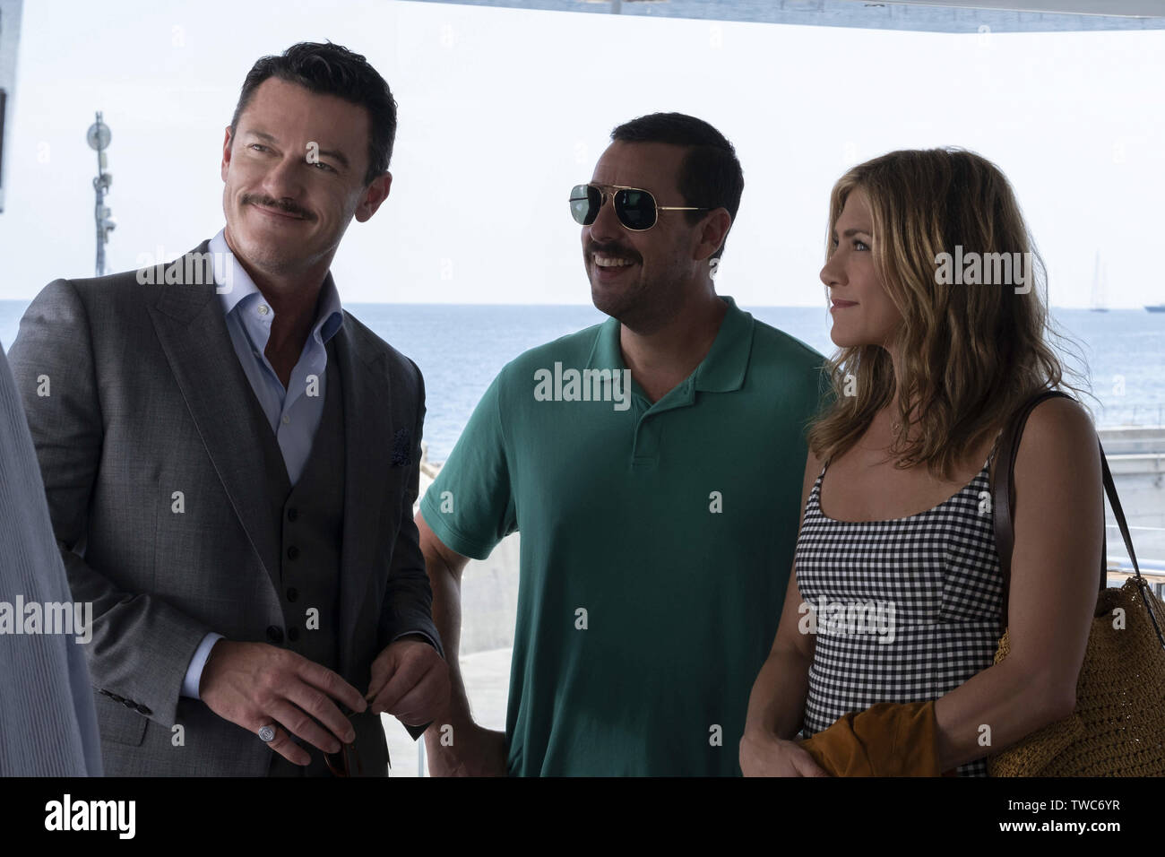 Luke Evans als Charles Cavendish, Adam Sandler als Nick Spitz und ...