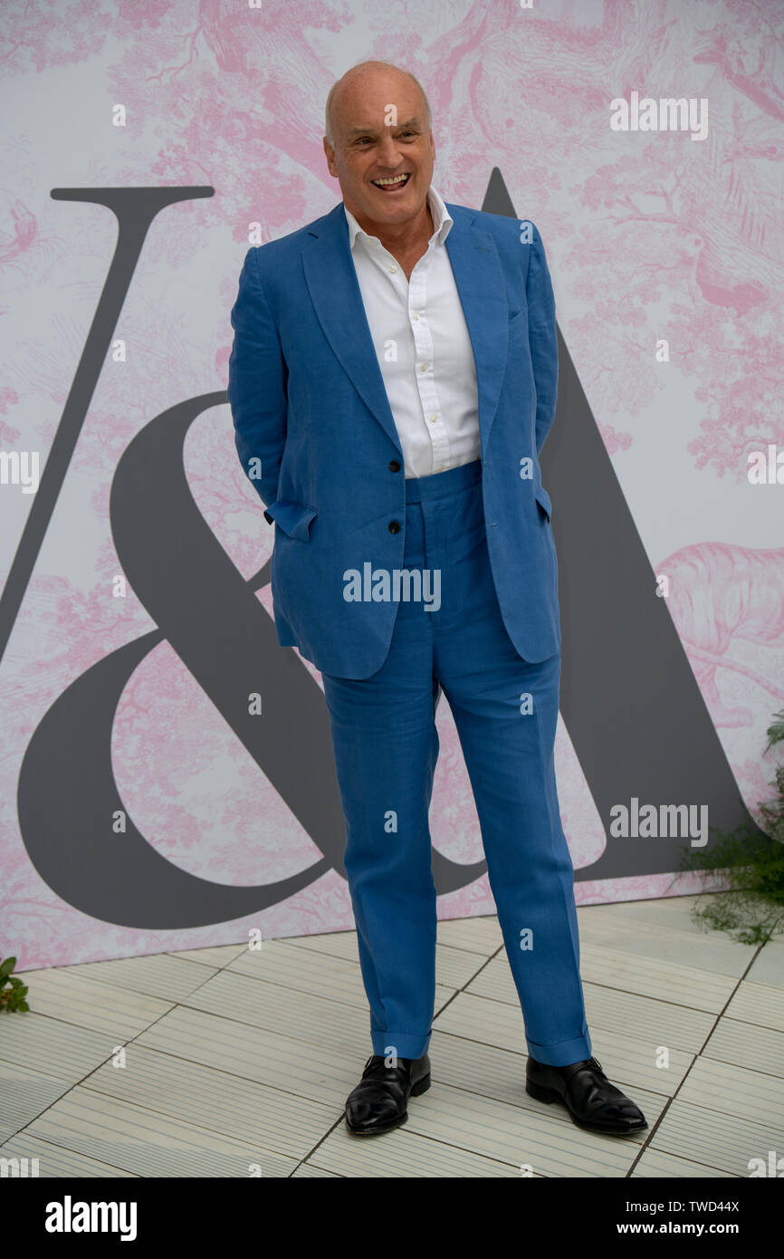 Sir nicholas coleridge -Fotos und -Bildmaterial in hoher Auflösung – Alamy