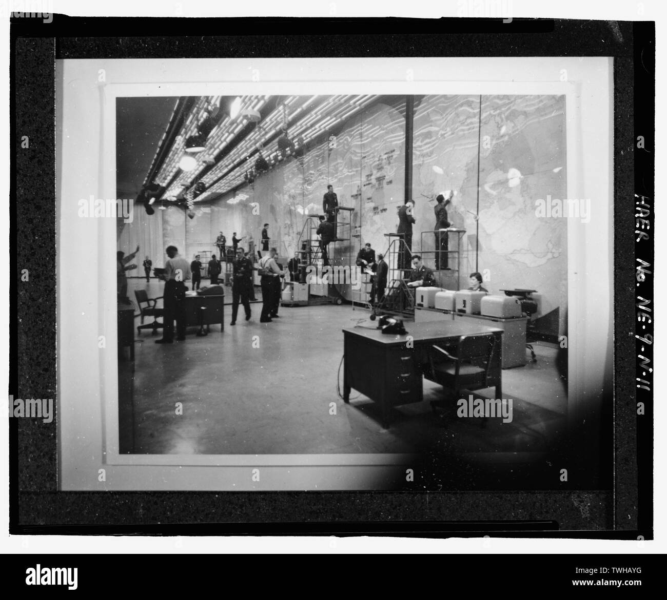 Base defense operations center Schwarzweiß-Stockfotos und -bilder - Alamy