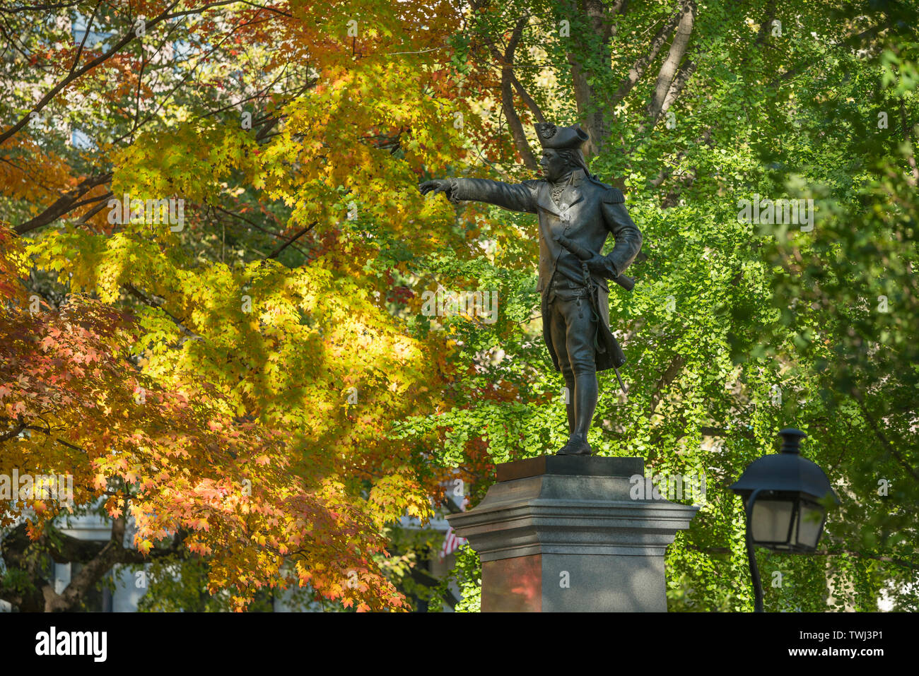 Independence hall philadelphia statue -Fotos und -Bildmaterial in hoher ...