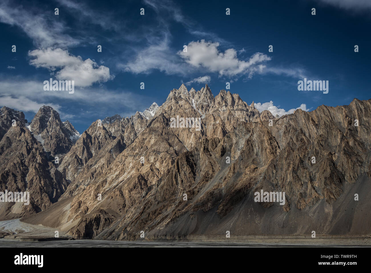 Hunka pakistan -Fotos und -Bildmaterial in hoher Auflösung – Alamy
