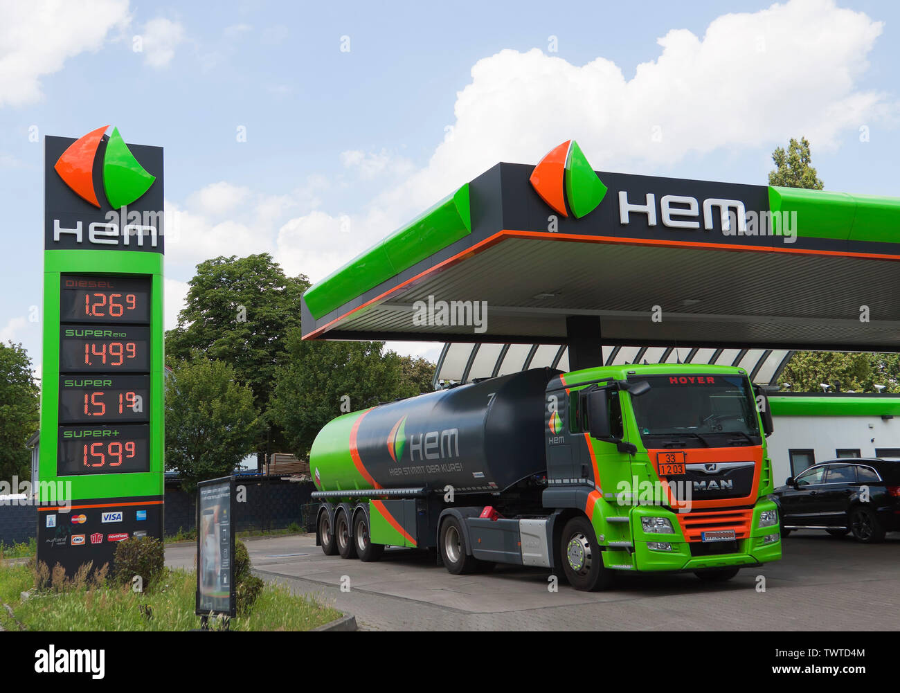 Tamoil tankstelle zu tanken -Fotos und -Bildmaterial in hoher Auflösung ...