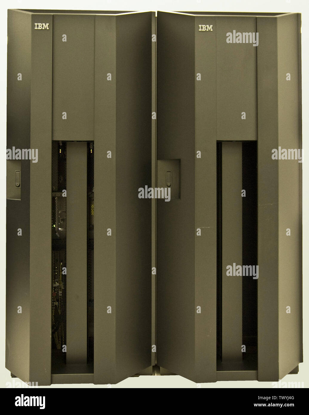 Ibm system -Fotos und -Bildmaterial in hoher Auflösung – Alamy