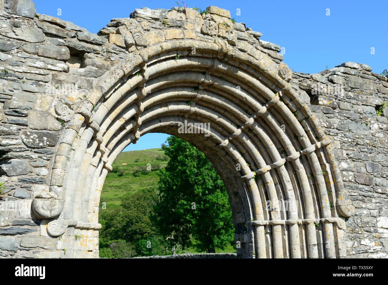 Romanischer Torbogen Stockfotos und -bilder Kaufen - Alamy