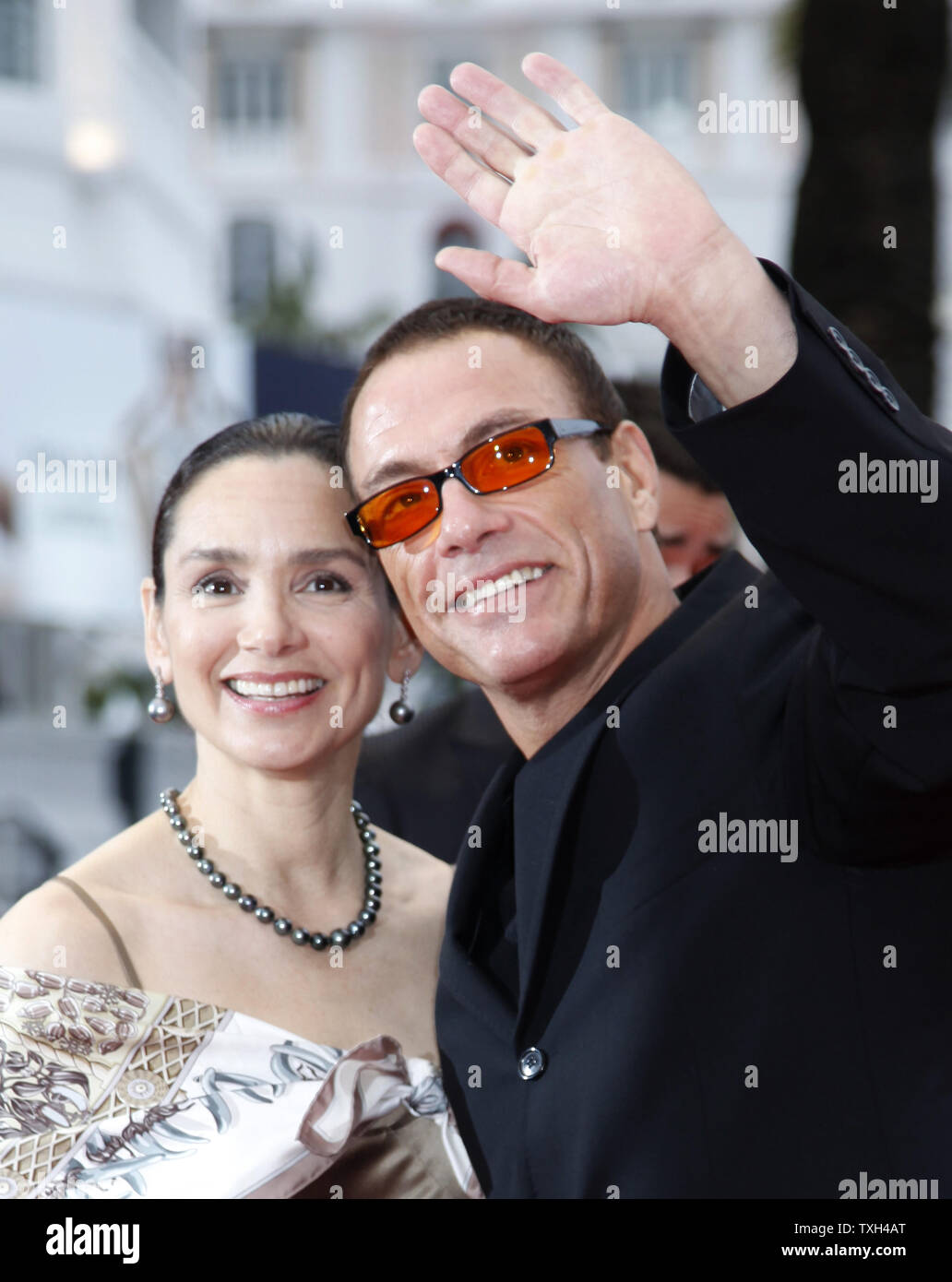 Jean claude van damme gladys portugues -Fotos und -Bildmaterial in ...