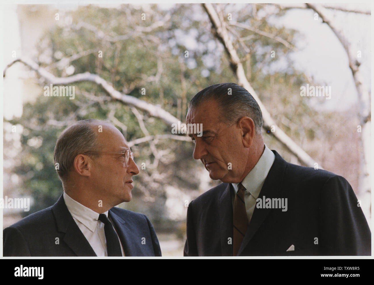 Walt rostow -Fotos und -Bildmaterial in hoher Auflösung – Alamy