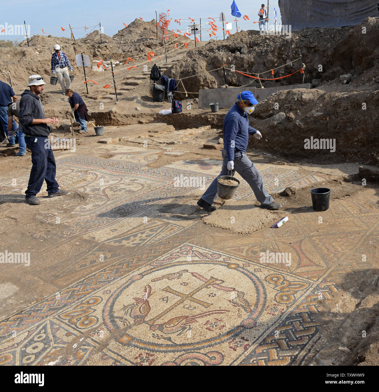 Alpha omega symbol -Fotos und -Bildmaterial in hoher Auflösung – Alamy