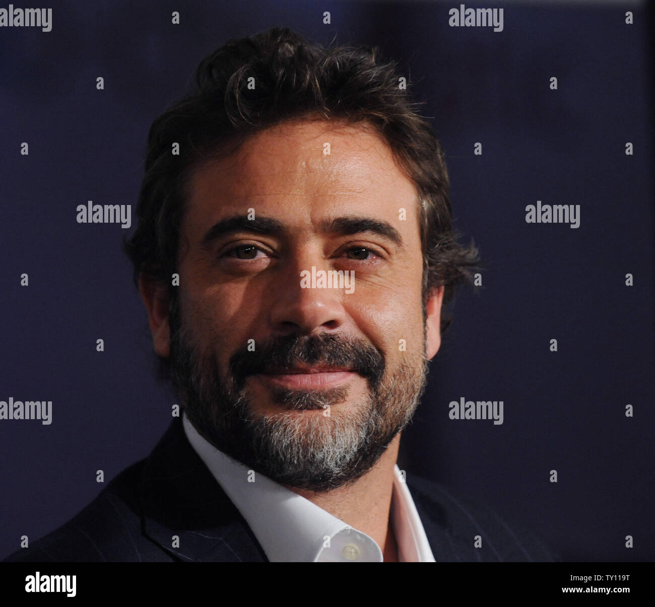 Schauspieler Jeffrey Dean Morgan, ein Ensemble in der Sci-fi-Thriller ...