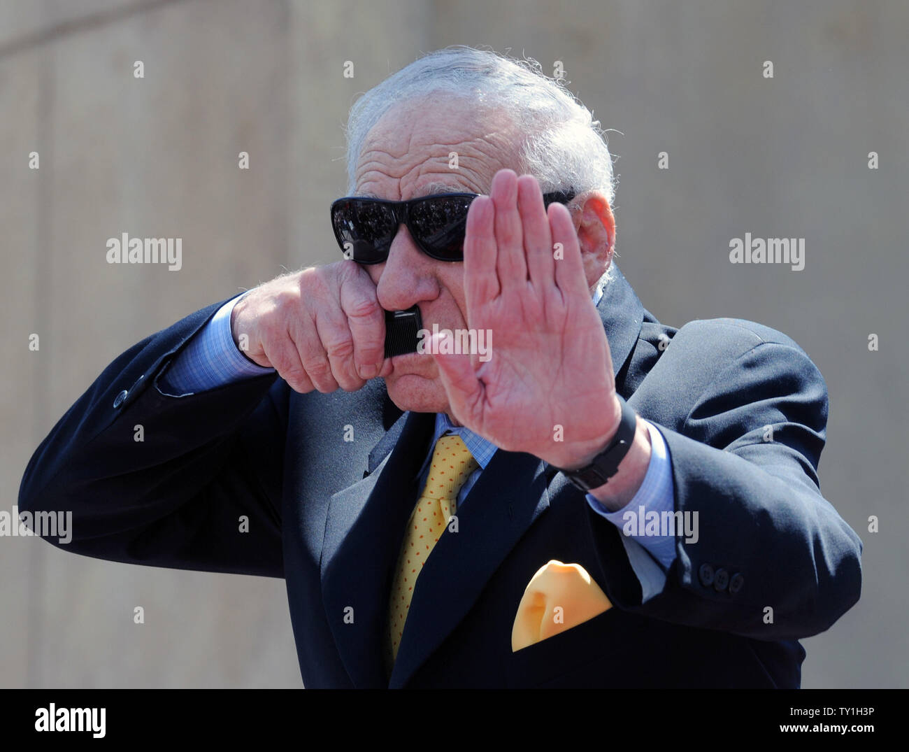 Darsteller adolf hitler -Fotos und -Bildmaterial in hoher Auflösung – Alamy