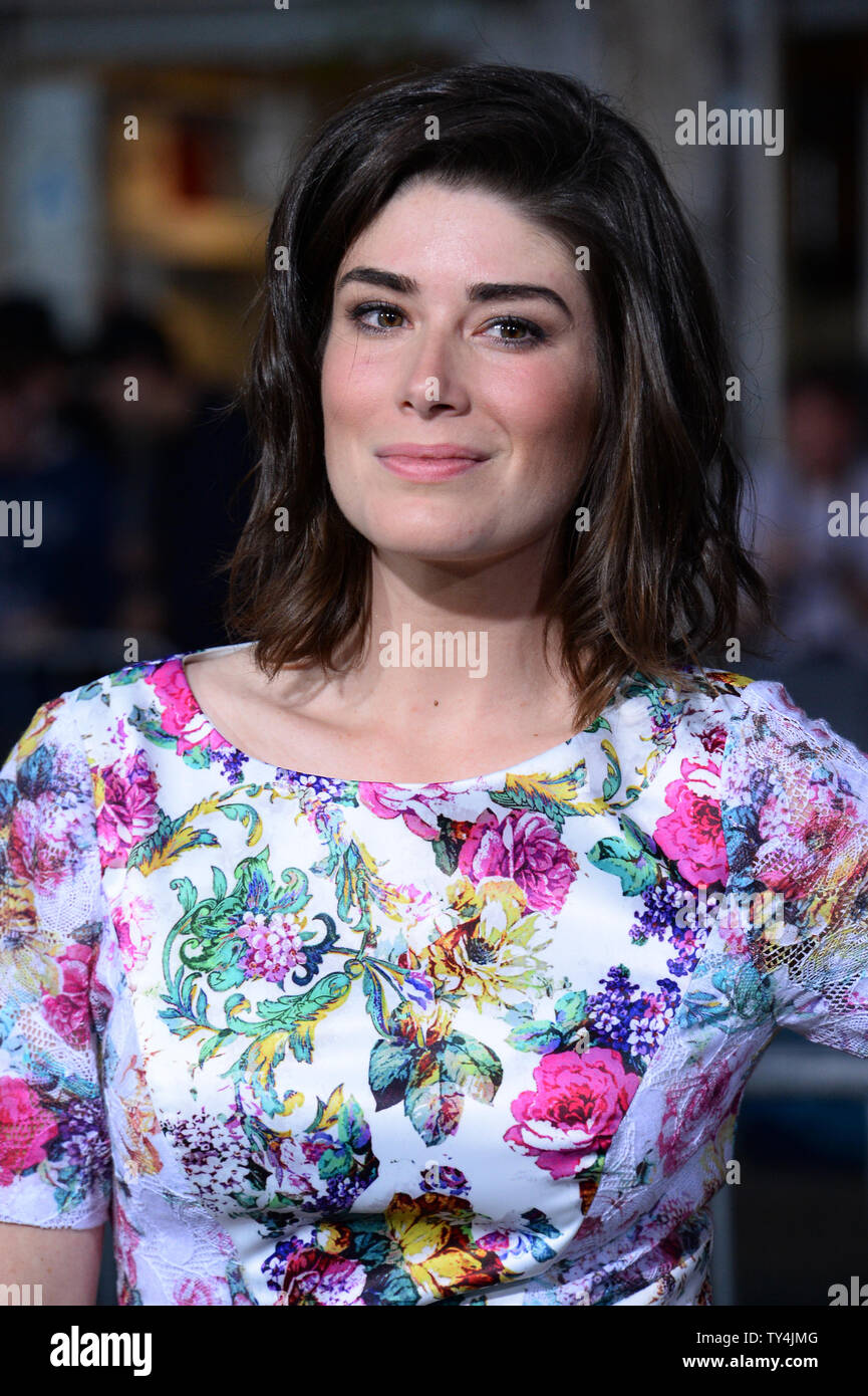 Warf Mitglied Laura Steinel besucht die Premiere des Motion picture ...