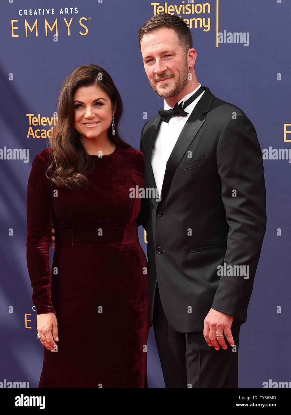 Tiffani Thiessen Esposo Actress Tiffani Thiessen Poses With Her Fiance