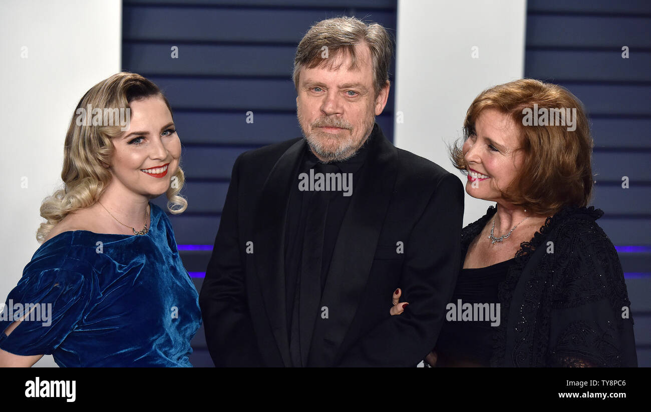 Mark Hamill (Mitte), seine Frau Marilu York (R) und Tochter Chelsea ...