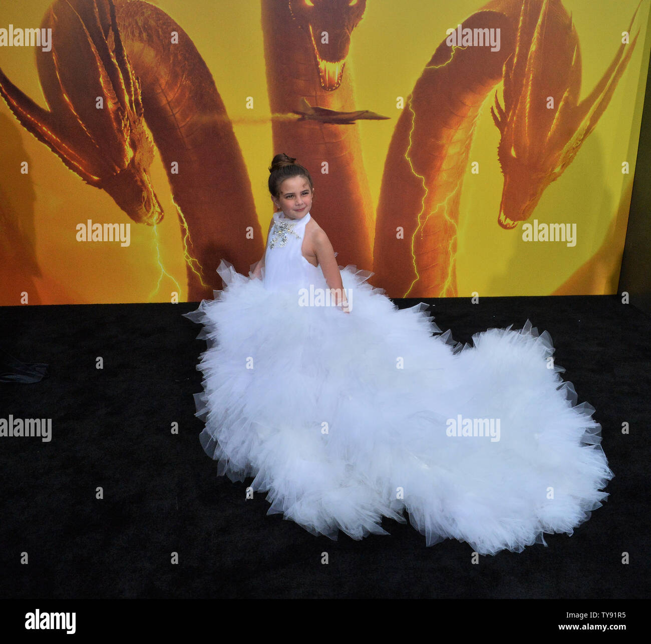 Warf Mitglied Lexi Rabe besucht die Premiere des sci-fi-motion picture ...