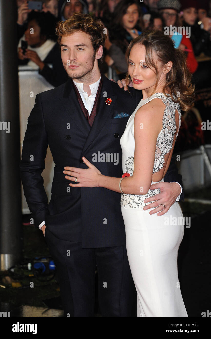 Englisch Schauspieler Sam Claflin und englische Schauspielerin Laura ...