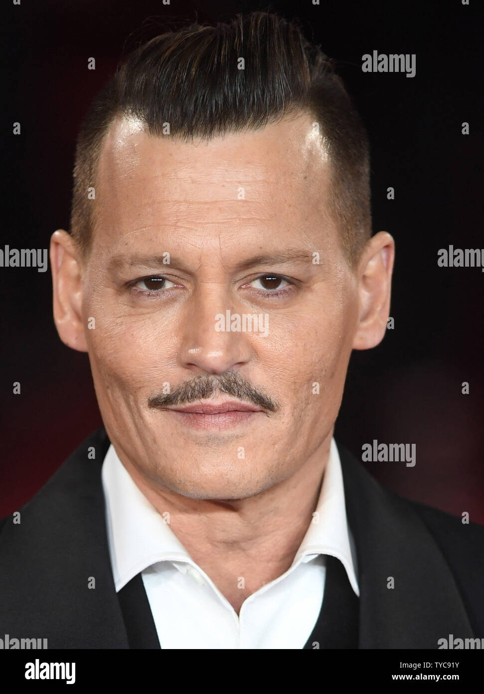 Amerikanische Schauspieler Johnny Depp besucht die Weltpremiere von ...