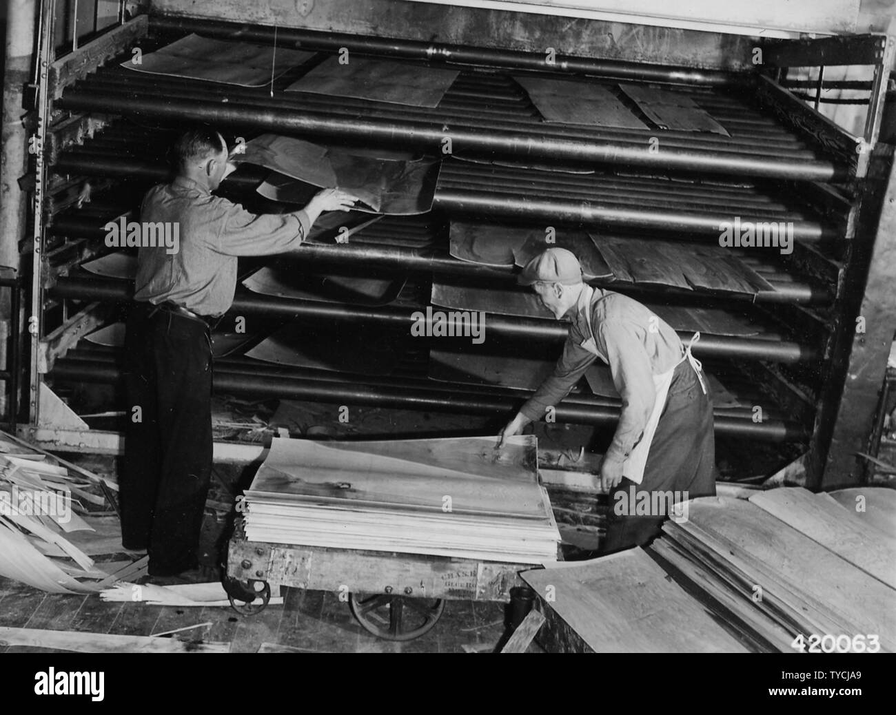 Beste drehbank -Fotos und -Bildmaterial in hoher Auflösung – Alamy