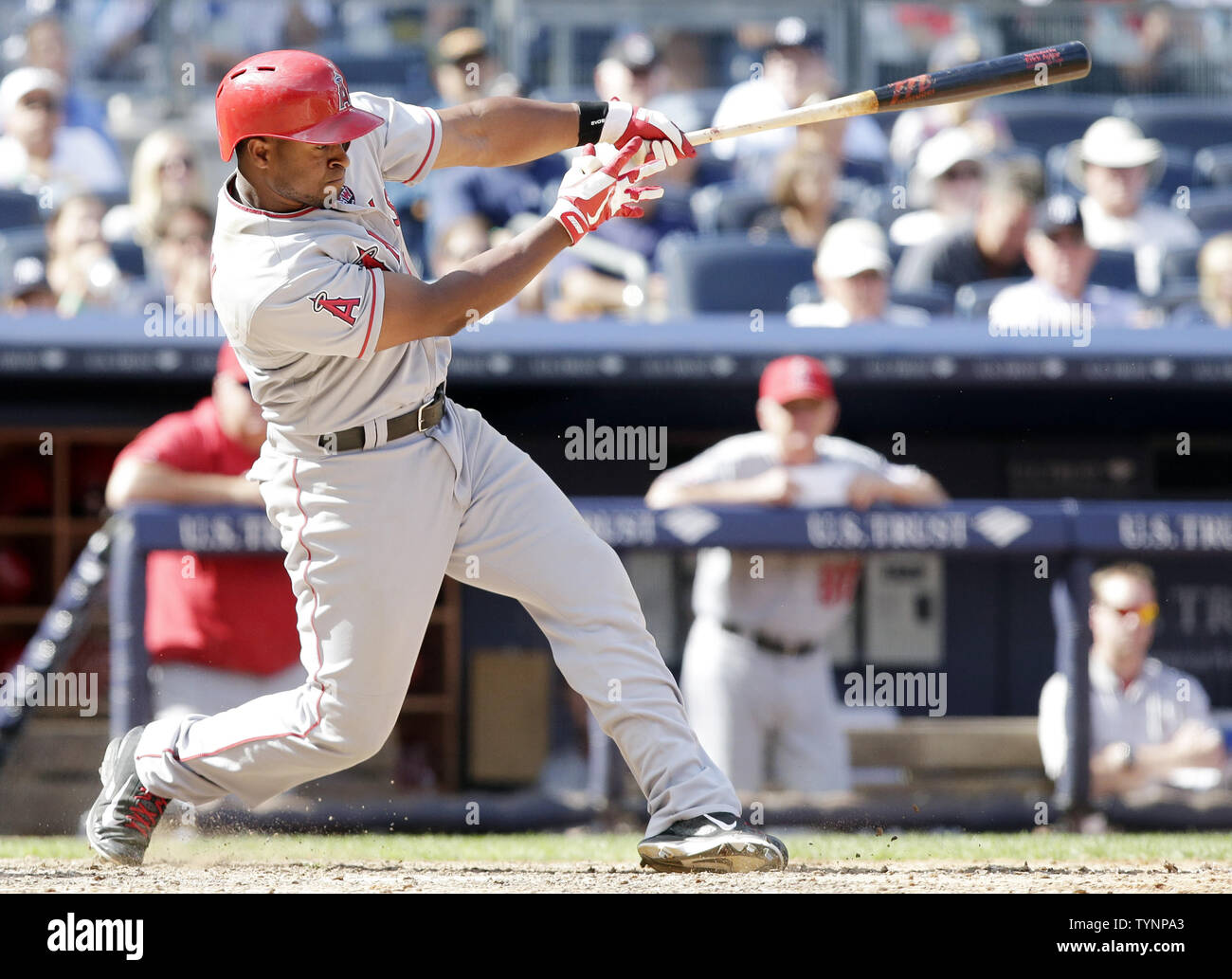 Los Angeles Angels Chris Nelson einen Grand Slam home run im achten ...