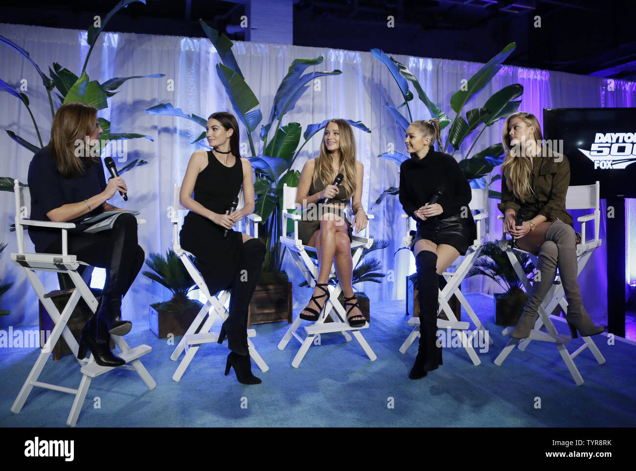 Niña bikini -Fotos und -Bildmaterial in hoher Auflösung – Alamy