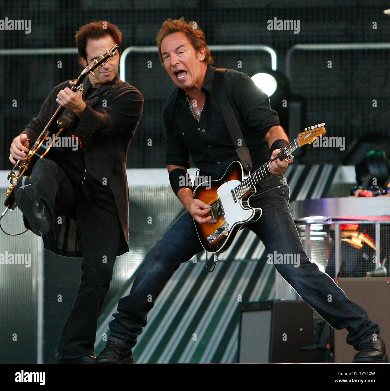 Foto von nils lofgren und springsteen -Fotos und -Bildmaterial in hoher ...