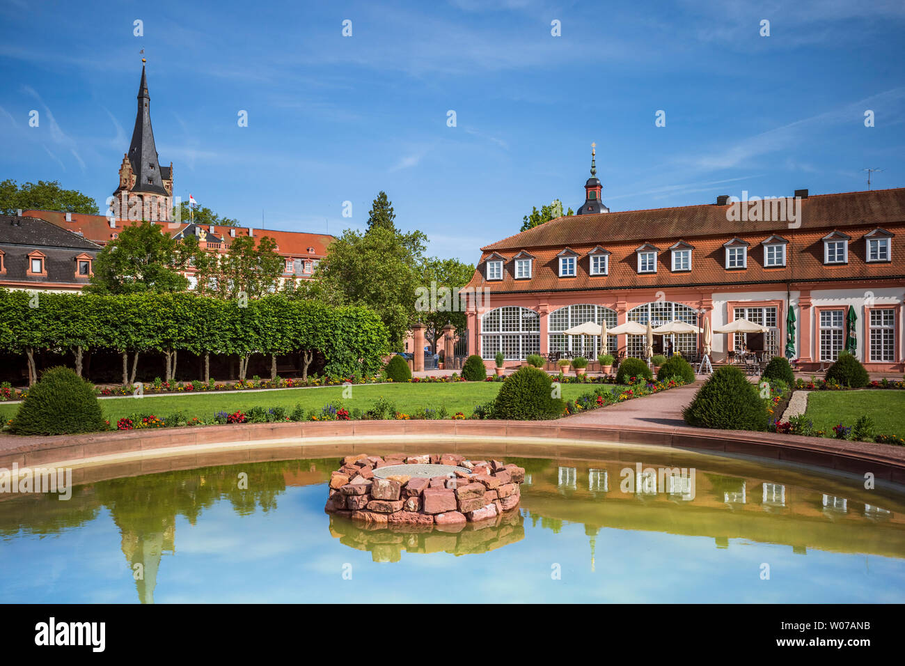Schloss erbach -Fotos und -Bildmaterial in hoher Auflösung – Alamy