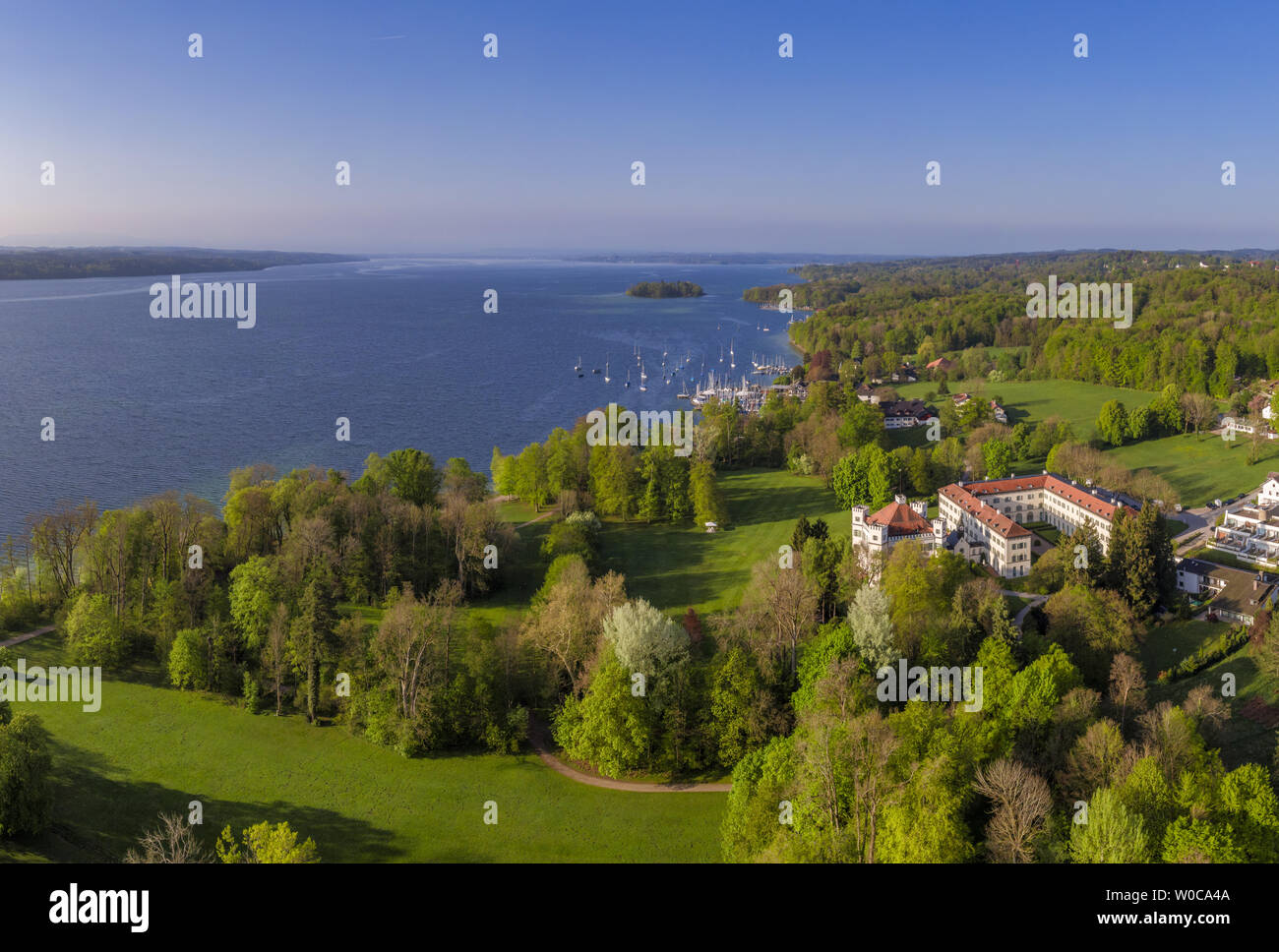 Schloss Schloss Possenhofen am Starnberger See, Bayern, Deutschland ...