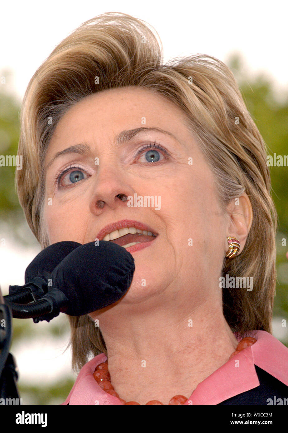 Senator Hillary Rodham Clinton, D-NY, spricht für das Recht auf ...