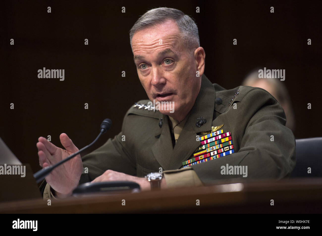 Marine corps gen joseph dunford -Fotos und -Bildmaterial in hoher ...