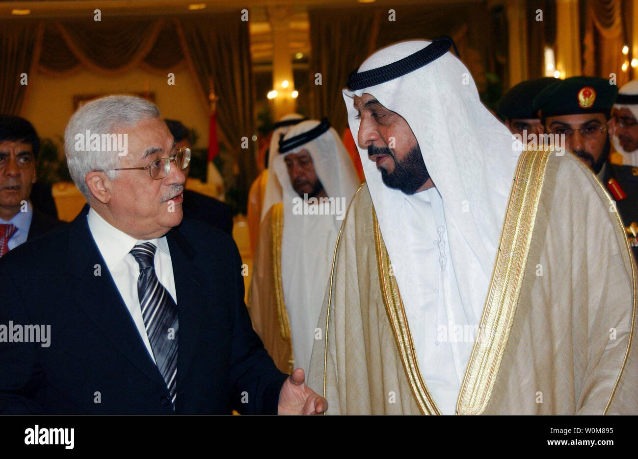 Sheikh Khalifa Bin Zayed Al Nahyan Stockfotos und -bilder Kaufen - Alamy