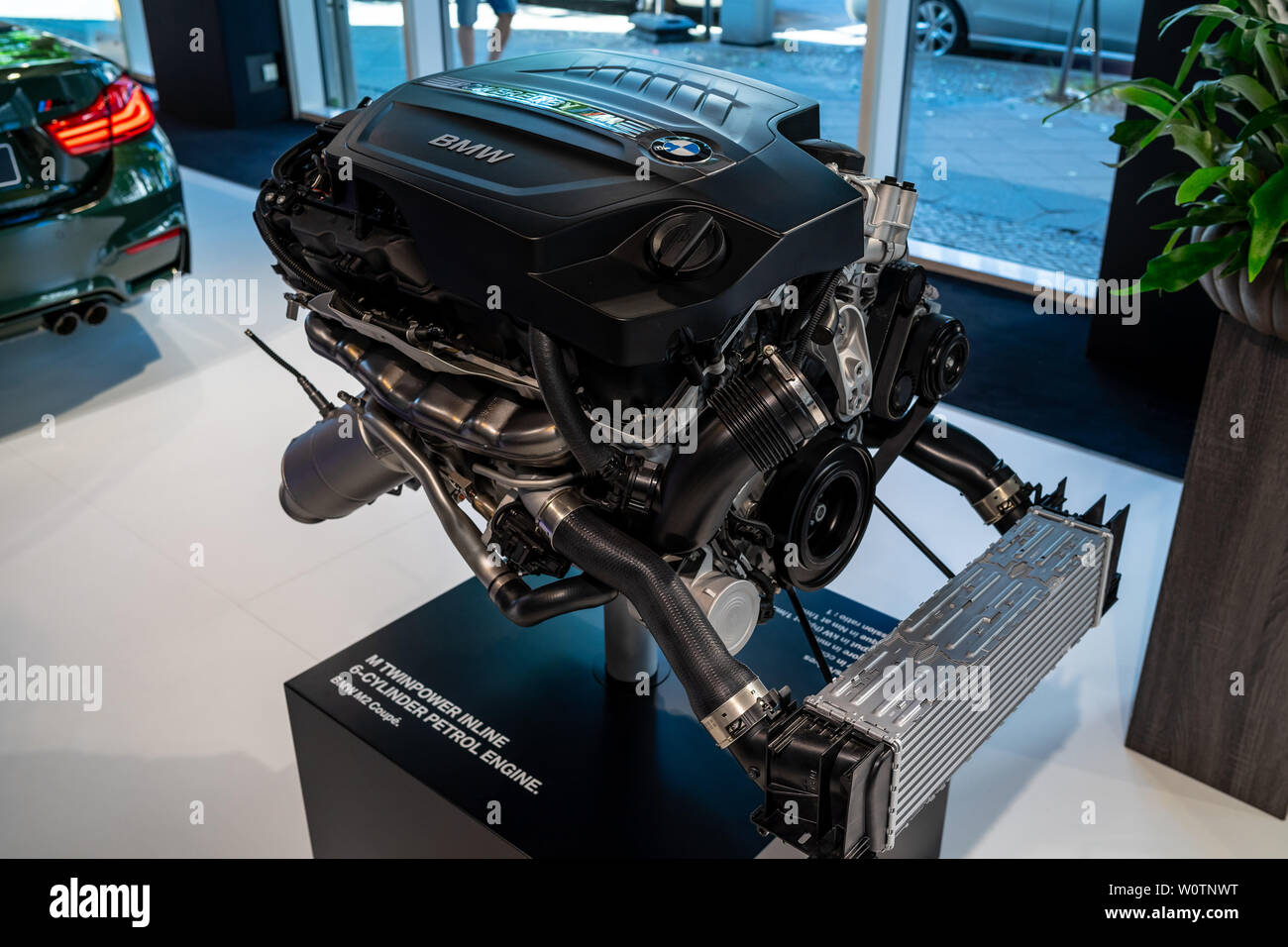 Bmw inline 6 -Fotos und -Bildmaterial in hoher Auflösung – Alamy