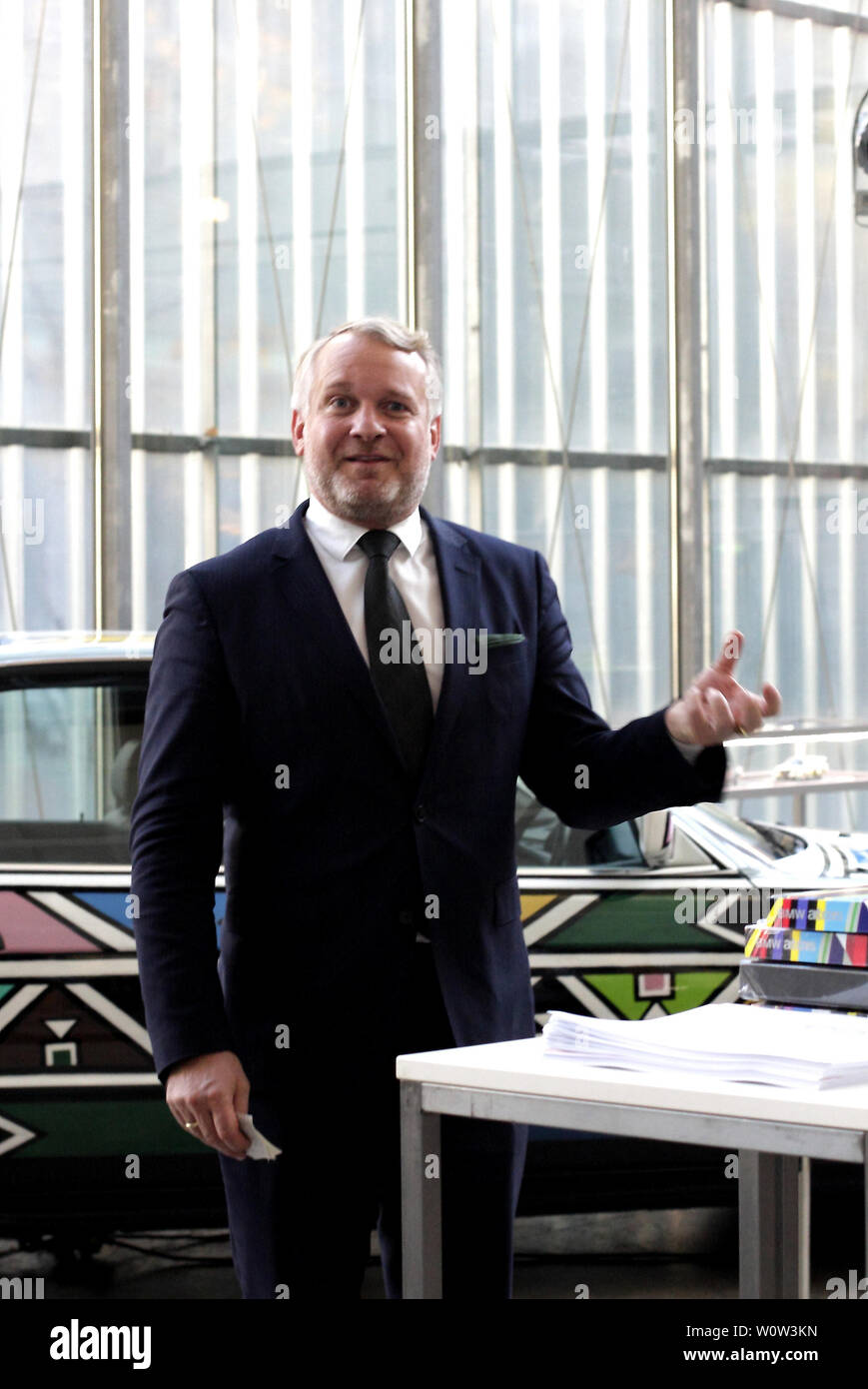 Vier der 19 BMW Art Cars wird vom 13. November bis 10. Dezember, im ...