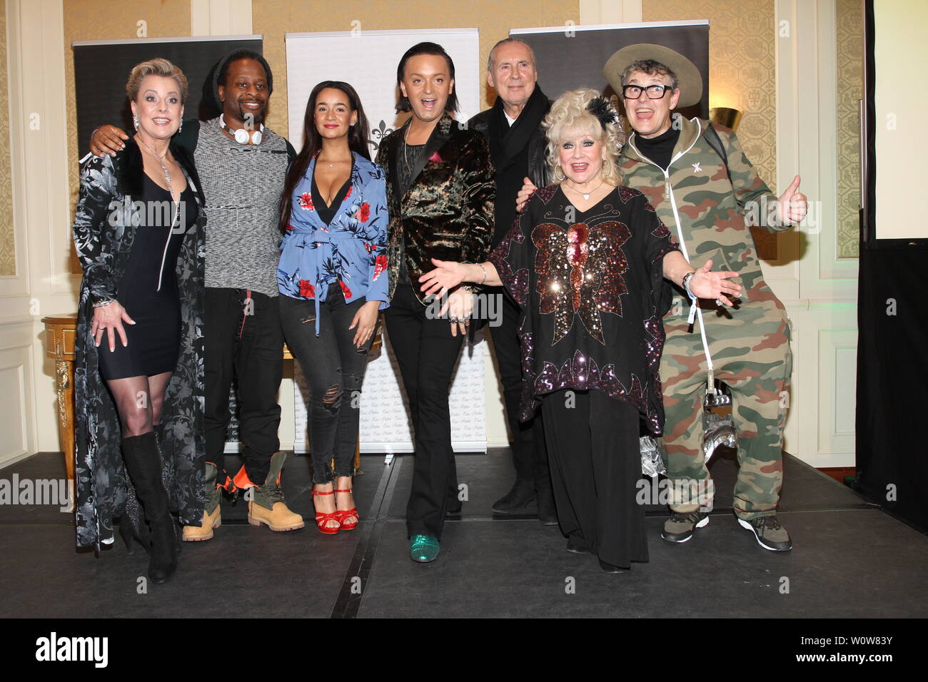 Tanja Schumann, Mola Adebisi, Gabriella De Almeida Rinne, Peter Bond ...