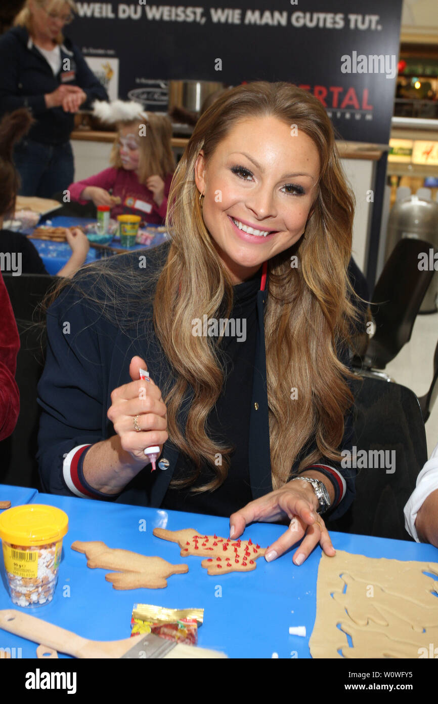 Jana julie kilka -Fotos und -Bildmaterial in hoher Auflösung – Alamy