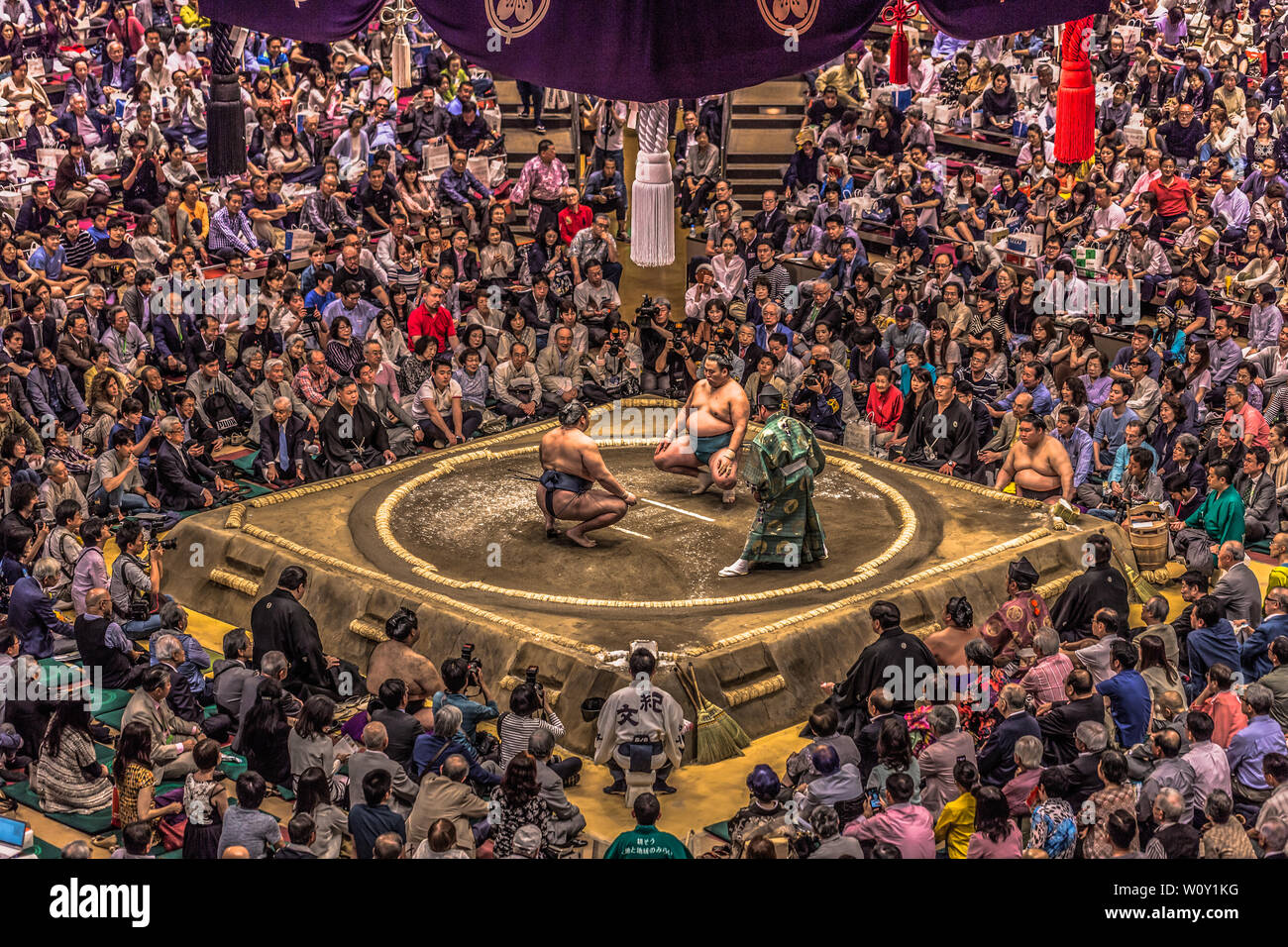 Tokio - 19. Mai 2019: Sumo Ringen in der Ryogoku Arena, Tokio, Japan ...