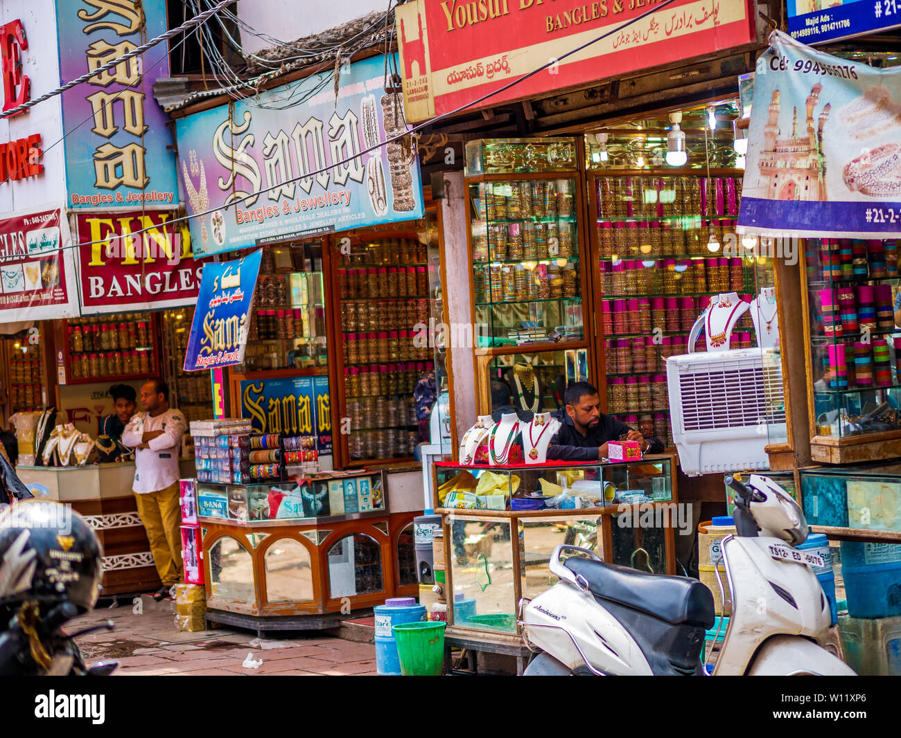 Laad markt -Fotos und -Bildmaterial in hoher Auflösung – Alamy