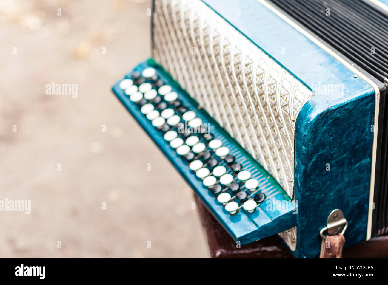 Old bayan musical instrument accordion -Fotos und -Bildmaterial in ...