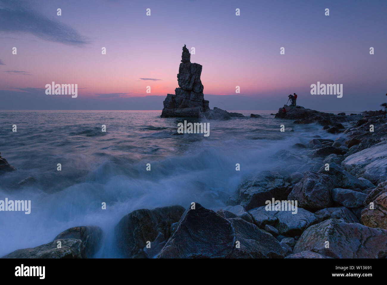 Night watchman tour -Fotos und -Bildmaterial in hoher Auflösung – Alamy