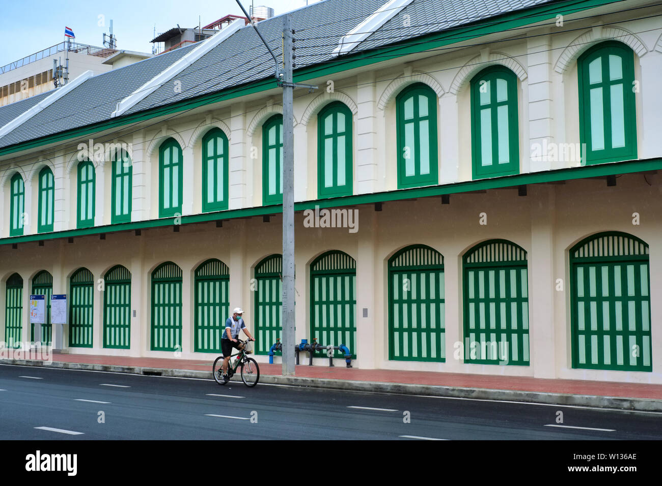 Traditionelle shophouses bangkok -Fotos und -Bildmaterial in hoher ...