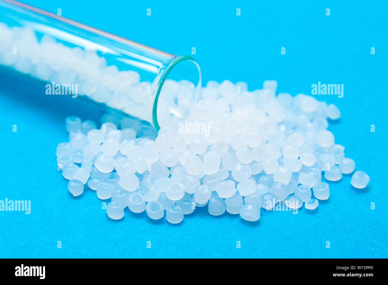 Pe pellets -Fotos und -Bildmaterial in hoher Auflösung – Alamy