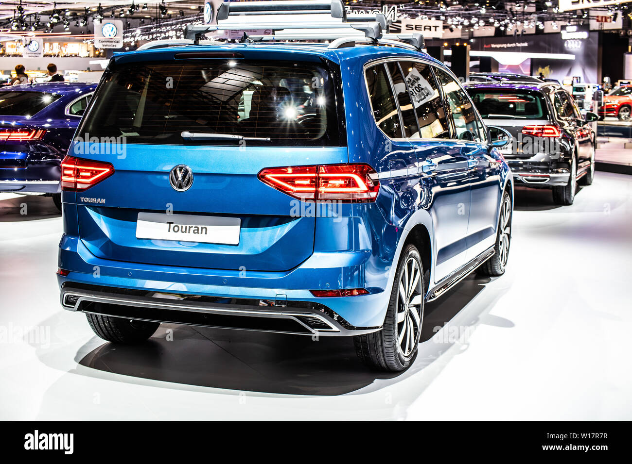 Vw volkswagen touran -Fotos und -Bildmaterial in hoher Auflösung – Alamy