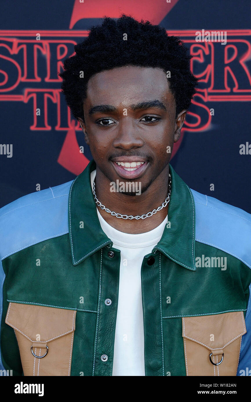 Caleb McLaughlin bei der Weltpremiere von Jahreszeit 3 des Netflix TV ...