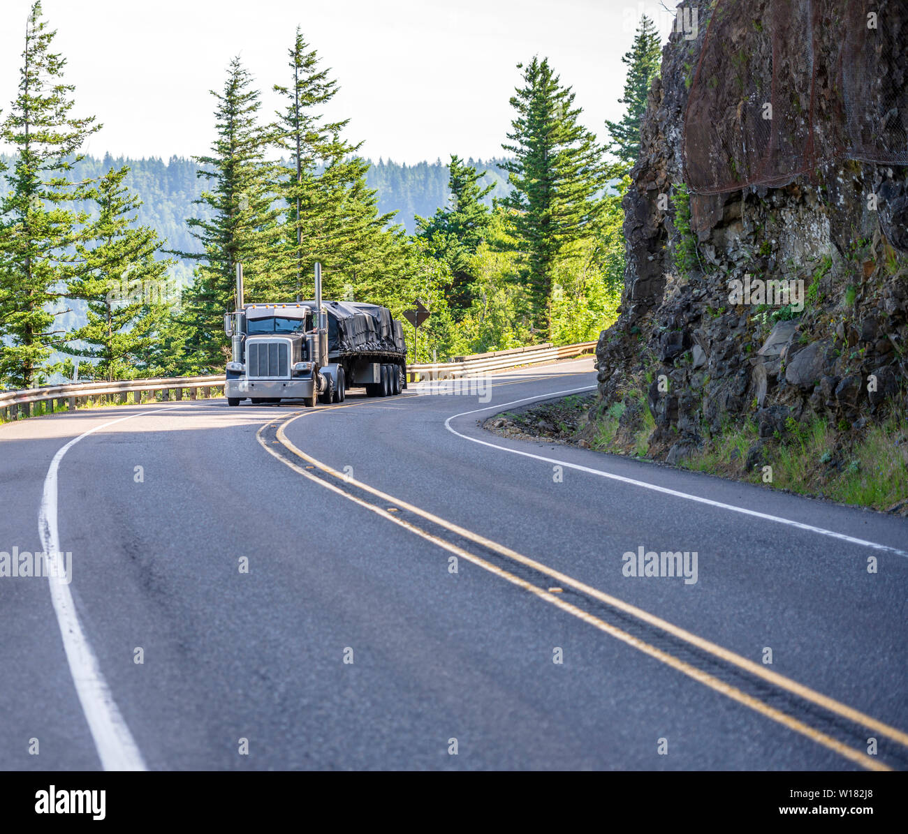 Lkw aerodynamik -Fotos und -Bildmaterial in hoher Auflösung – Alamy